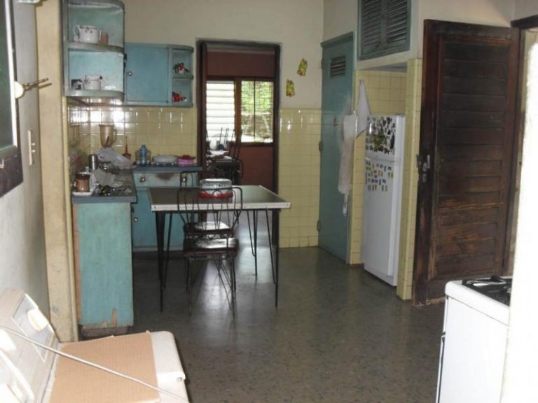 Cuba Property SalesDetached house with garage and spacious in Fontanar ...